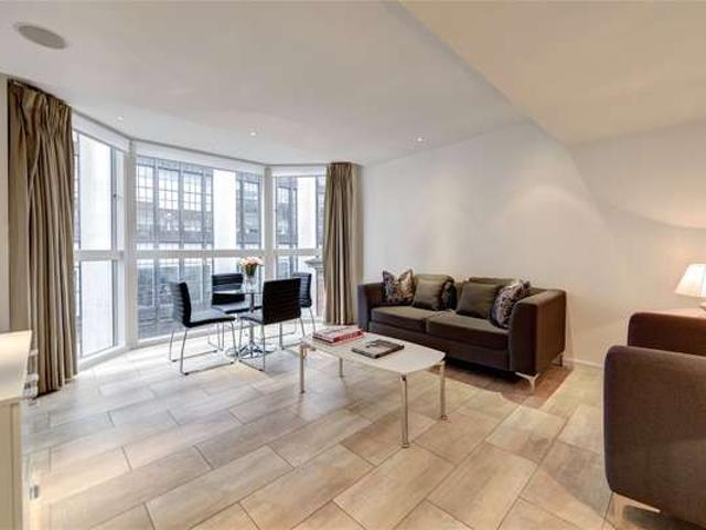 Apartment at Young Street, Greater London