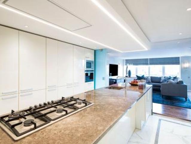 Apartment at Young Street, Greater London