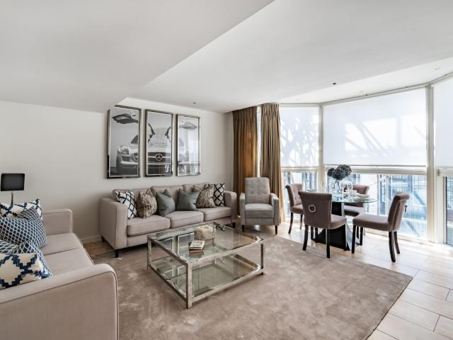 Apartment at Young Street, Greater London