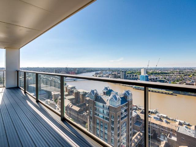 Apartment at York Place, Greater London