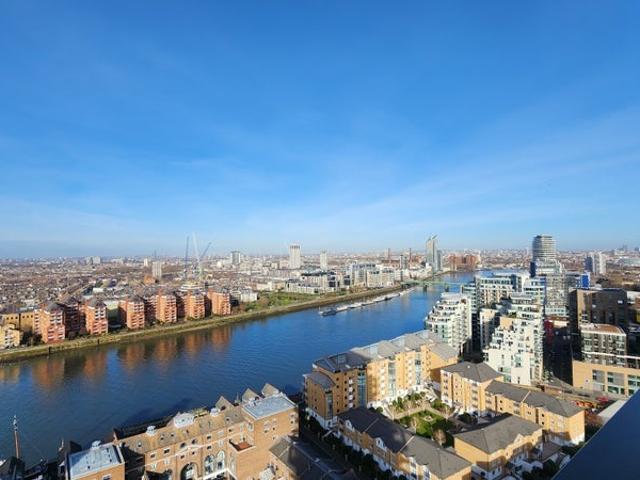 Apartment at York Place, Greater London