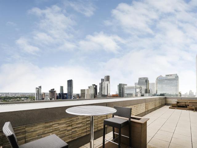 Apartment at Yabsley Street, Greater London