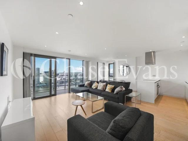 Apartment at Yabsley Street, Greater London