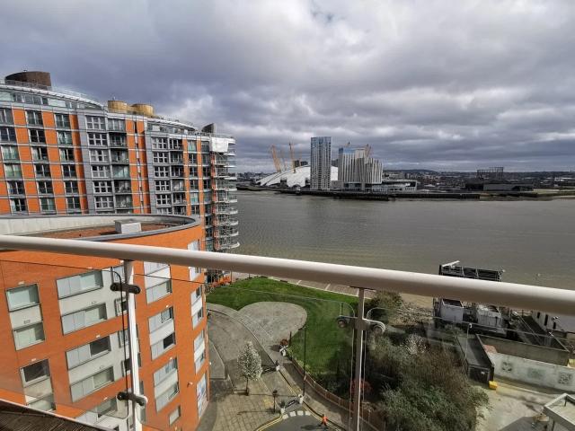 Apartment at Yabsley Street, Greater London