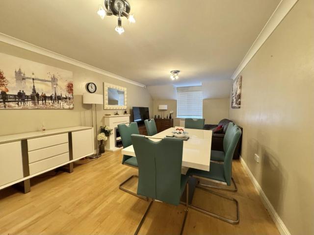 Apartment at Yew Tree Lane, Metropolitan Borough of Solihull