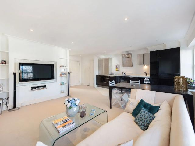Apartment at Yeoman's Row, Greater London