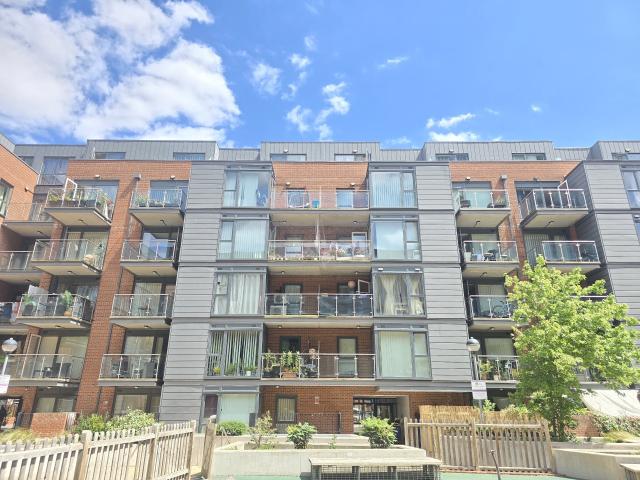 Apartment at Zenith Close, Greater London