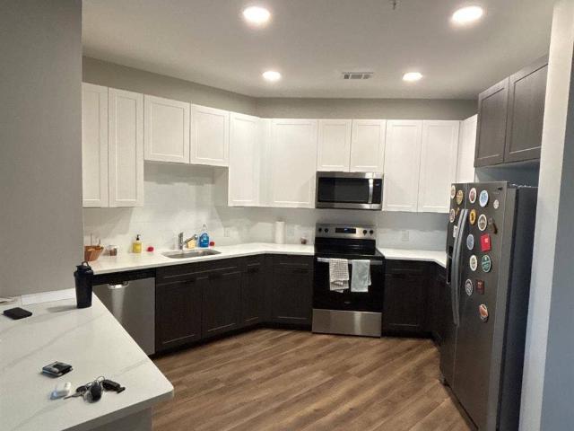 Apartment available for discount!