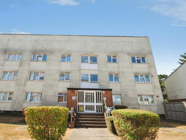 apartment Boundary Way, Watford