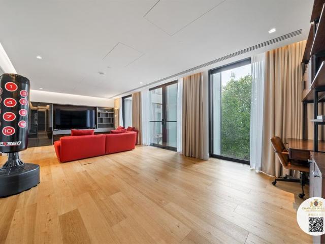 Apartment, Belvedere Road, London