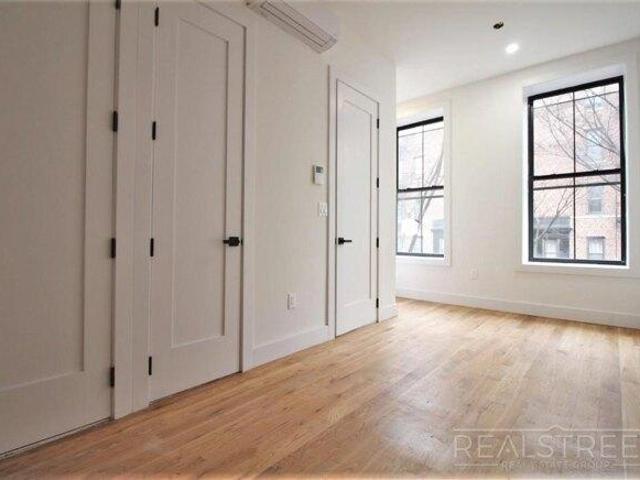 apartment Brooklyn NY 11221 DS88941256