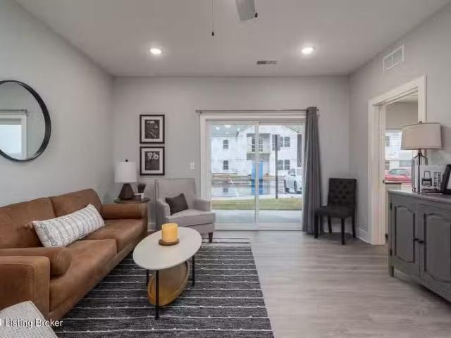 Apartment Georgetown, IN 6006 Liam Way #5