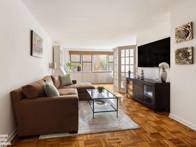 apartment Gramercy Park NY DS98818356