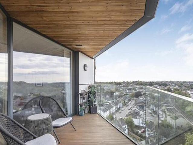 Apartment,dewey Court, 2 Bedroom Apartment