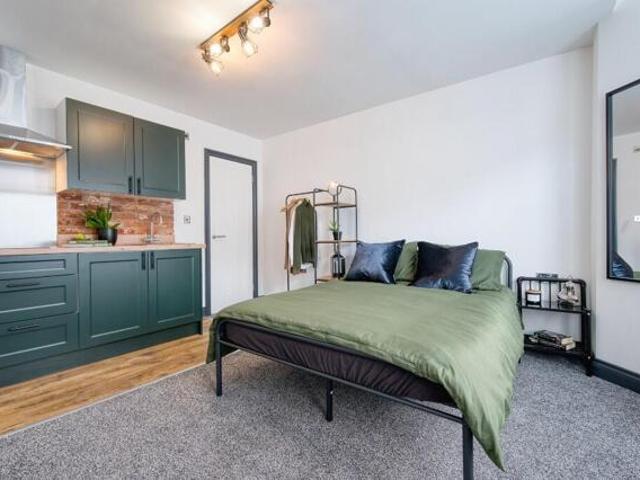 Apartment Derby Derbyshire LS100681283