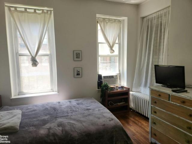 apartment East Village NY DLS102245516