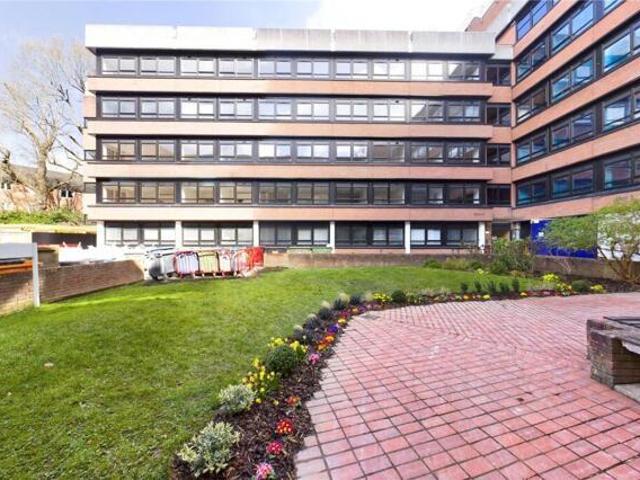 Apartment East Grinstead West Sussex 103485699