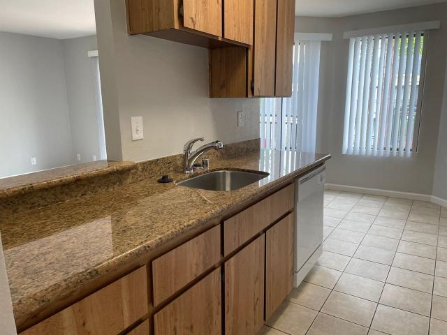 Apartment for rent 1 Bedroom Apartment for Rent at 575 Berry Ave, Hayward, CA 94544 Jackson Triangle
