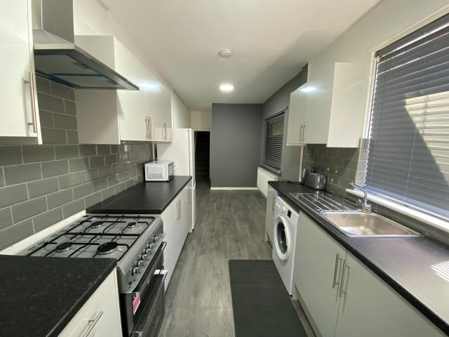 Apartment for rent Cross Street, Sale, M33 7FT