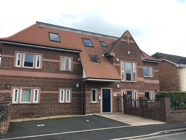 Apartment for rent Alderley Lodge  Cheadle Hulme  SK8