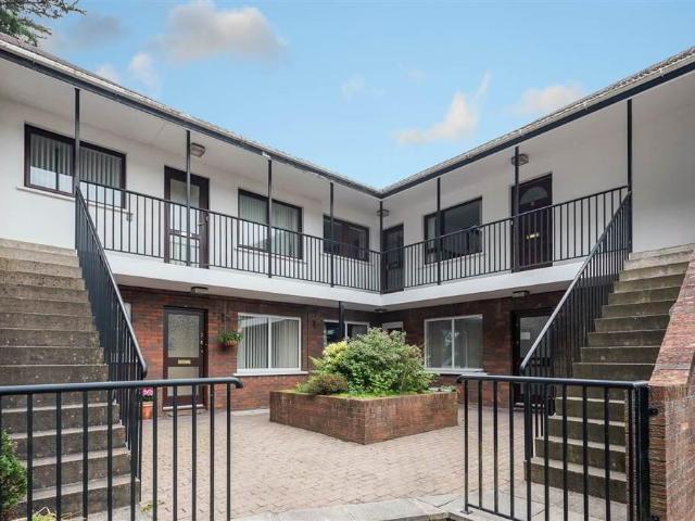 apartment for rent at 10 Redhill Manor, Finaghty Road South, Belfast BT10 0PA