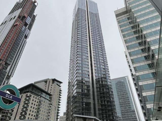 apartment for rent at 75 Marsh Wall, London, E14 9RA, UK