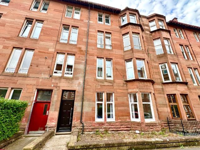 apartment for rent at Cartvale Road, Battlefield, Glasgow, G42 9SW, England