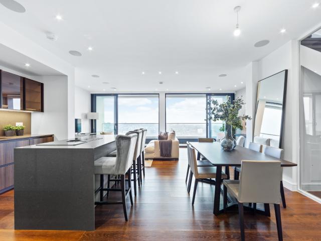 apartment for rent at Centre Heights, Finchley Road, Swiss Cottage, London NW3, England