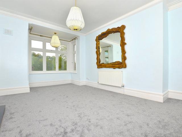 apartment for rent at Croydon Road, Caterham, Surrey, CR3, UK