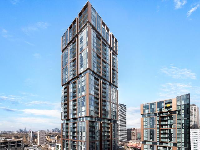 apartment for rent at apartment Maine Tower, Harbour Way, London, E14