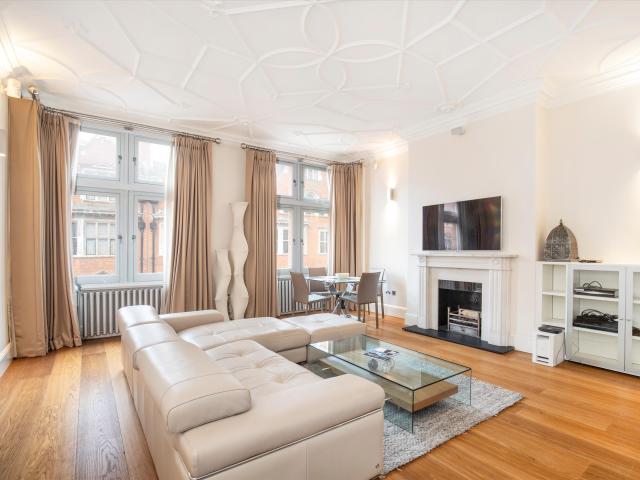 apartment for rent at apartment Mount Street, Mayfair, London, W1K