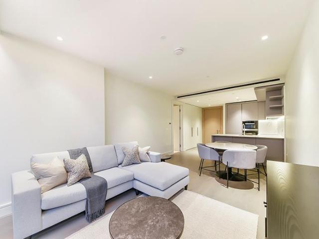 apartment for rent at apartment One Bishopsgate Plaza, Houndsditch, London, EC3A