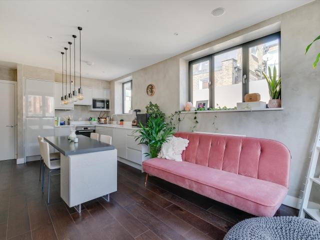 apartment for rent at apartment Ariana Apartments, 89 Lillie Road, London SW6