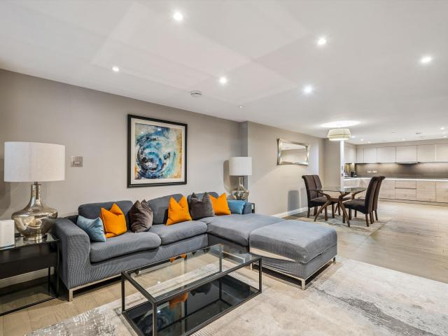 apartment for rent at apartment Buckingham Gate, Westminster, London, SW1E