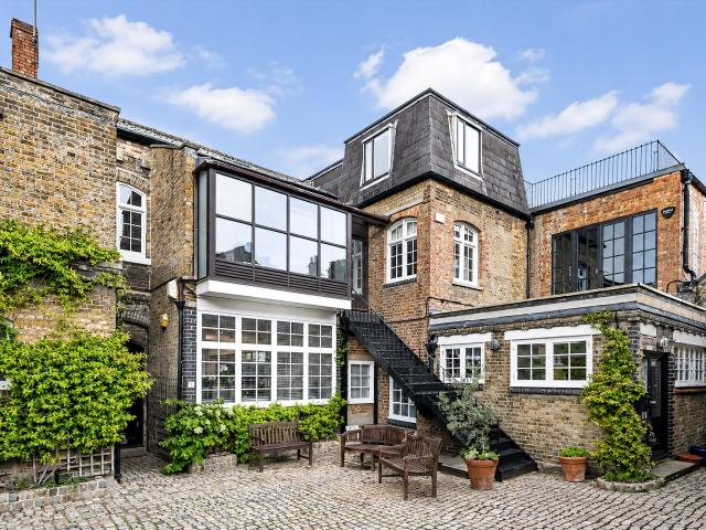 apartment for rent at apartment Burlington Lodge Studios, 48 Rigault Road, London SW6