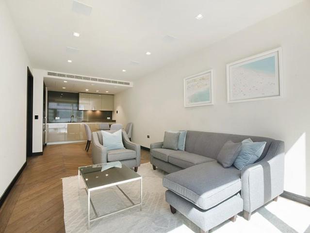 apartment for rent at apartment Balmoral House, Earl's Way, One Tower Bridge, London, SE1