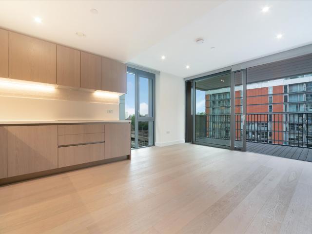 apartment for rent at apartment Bowden House, Prince of Wales Drive, Battersea SW11
