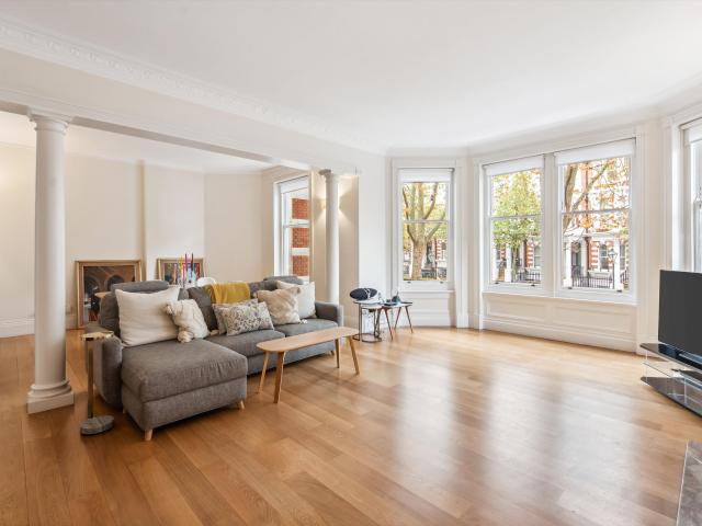 apartment for rent at apartment Campden Hill Court, Observatory Gardens, London, W8