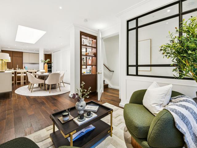 apartment for rent at apartment Charles Street, London, W1J