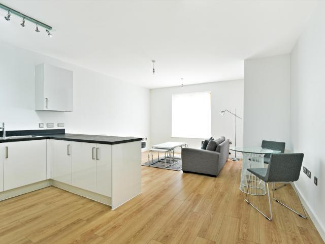 apartment for rent at apartment Eddington Court, Silvertown Square, Canning Town, London, E16