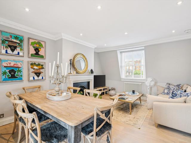 apartment for rent at apartment Forbra House, Ledbury Mews West, Notting Hill, London W11