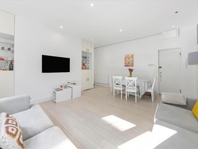 apartment for rent at apartment Frognal, London, NW3
