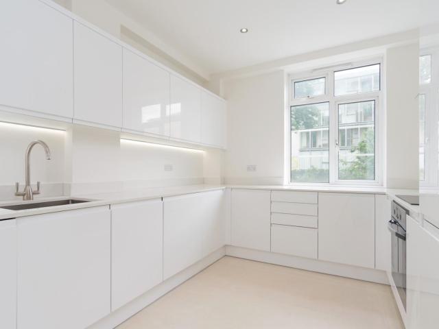 apartment for rent at apartment Grove End Gardens, Grove End Road, St John's Wood, London, NW8