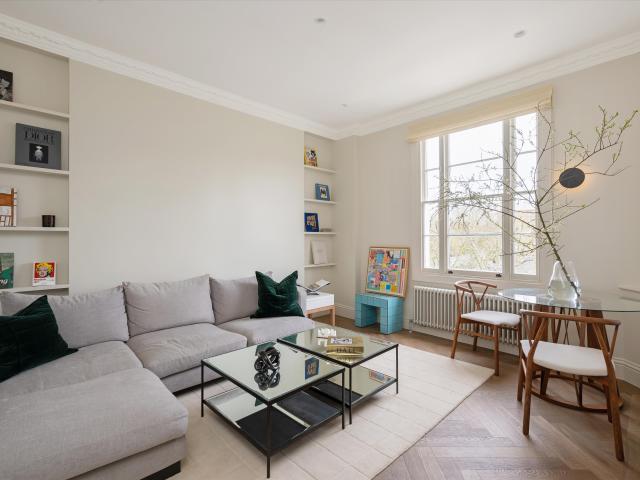 apartment for rent at apartment Hamilton Terrace, London, NW8
