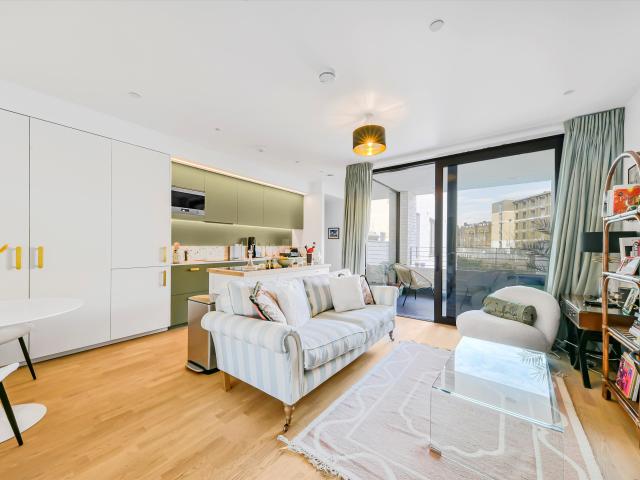 apartment for rent at apartment Haverstock Hill, London, NW3