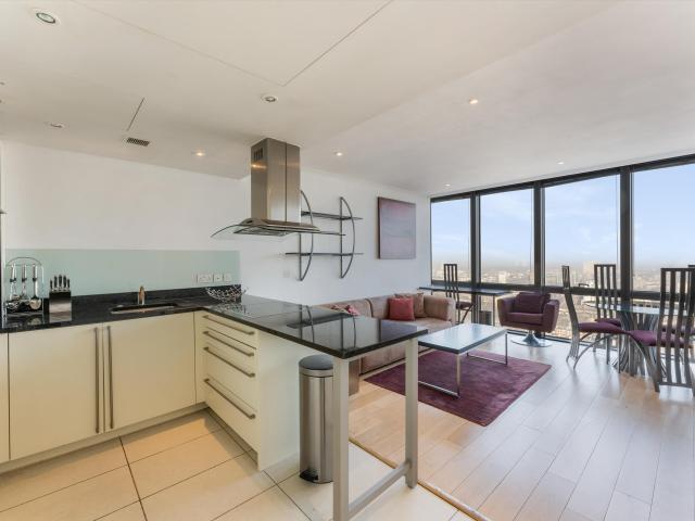 apartment for rent at apartment Hertsmere Road, London, E14