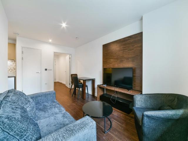 apartment for rent at apartment King Henry Terrace, Sovereign Court, The Highway, London, E1W