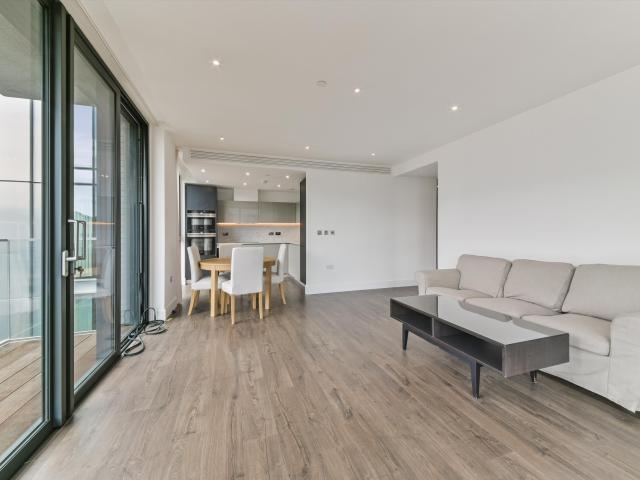 apartment for rent at apartment Perilla House, Stable Walk, Aldgate, London, E1