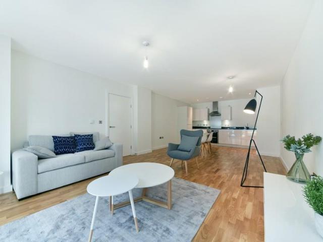 apartment for rent at apartment Poppyfield House, Greenwich, London SE10