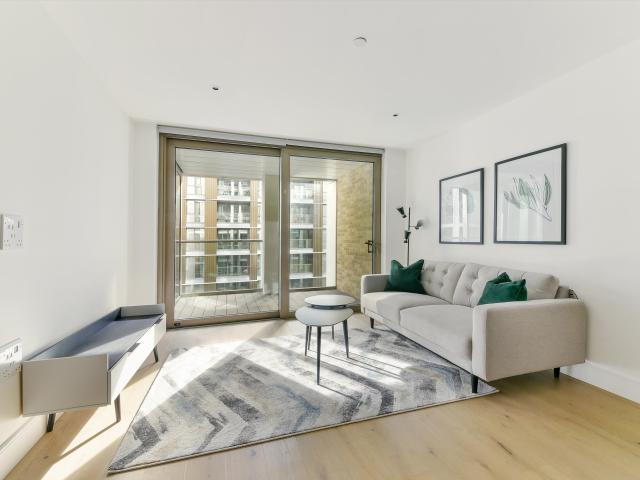 apartment for rent at apartment Radley House, Battersea, London SW11